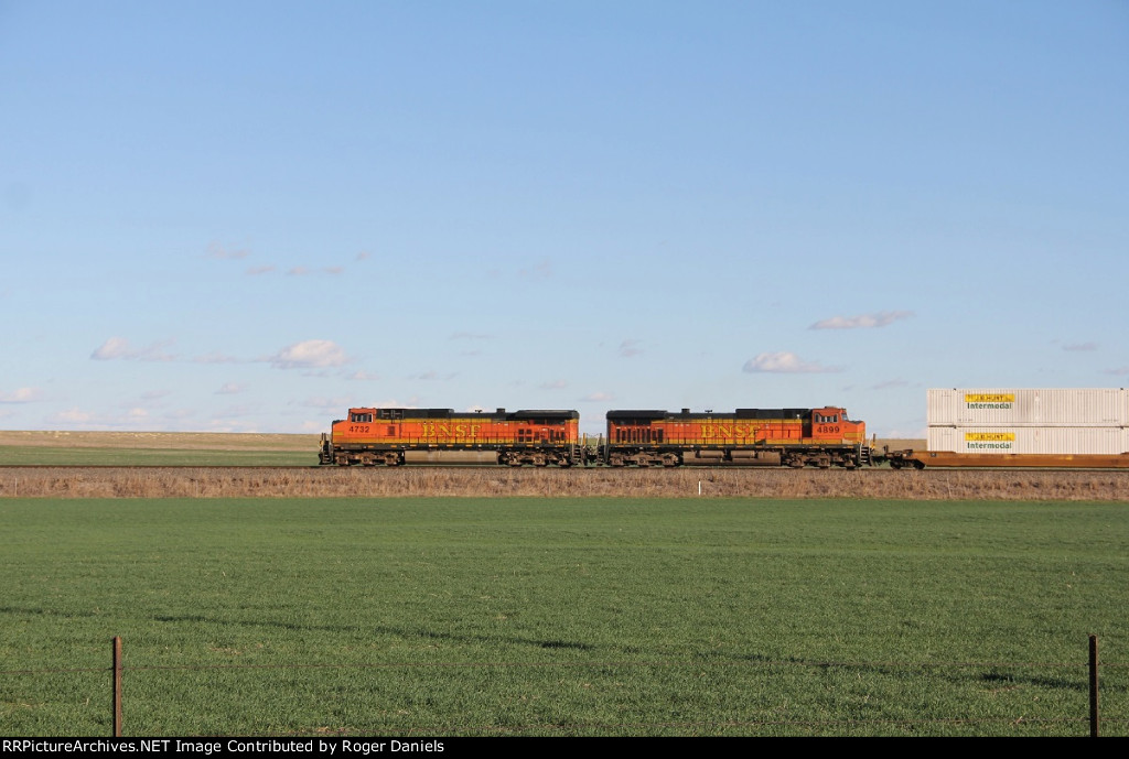 BNSF 4732